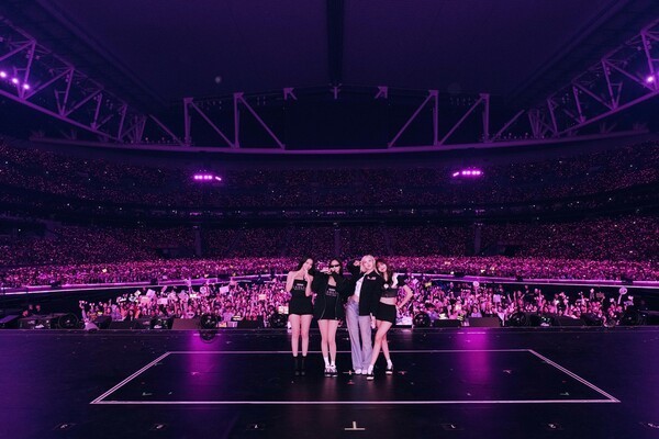 BLACKPINK wraps up world tour DEADLINE in Hong Kong emotional finale ...